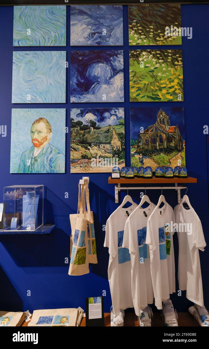 VAN GOGH EXHIBITION ORSAY MUSEUM Stock Photo - Alamy