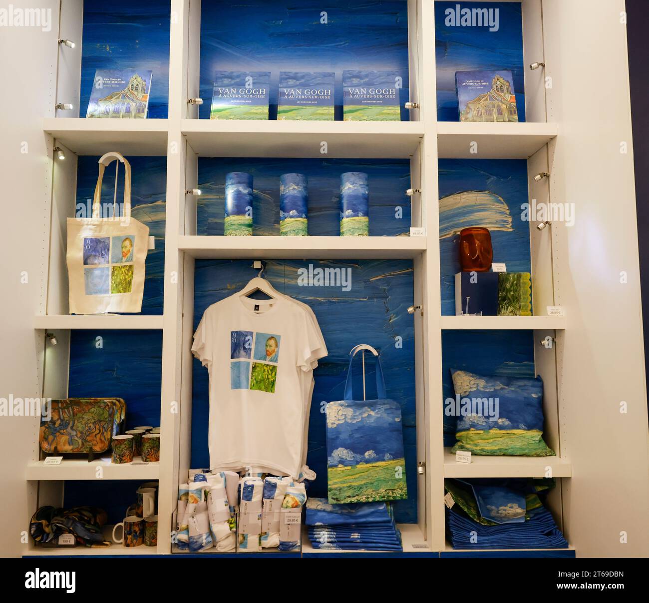 Van gogh merchandising hi-res stock photography and images - Alamy