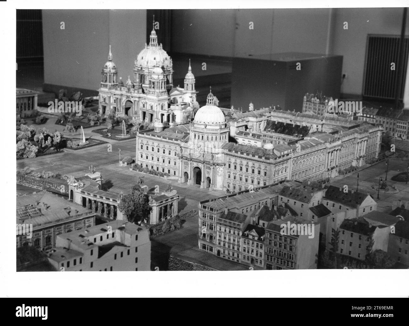 City model berlin Black and White Stock Photos & Images - Alamy