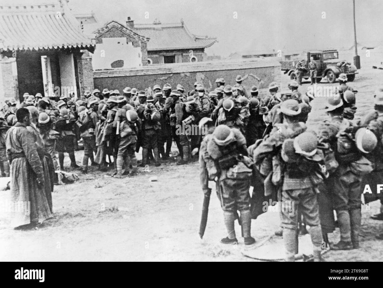 Burma 1942 Black and White Stock Photos & Images - Alamy