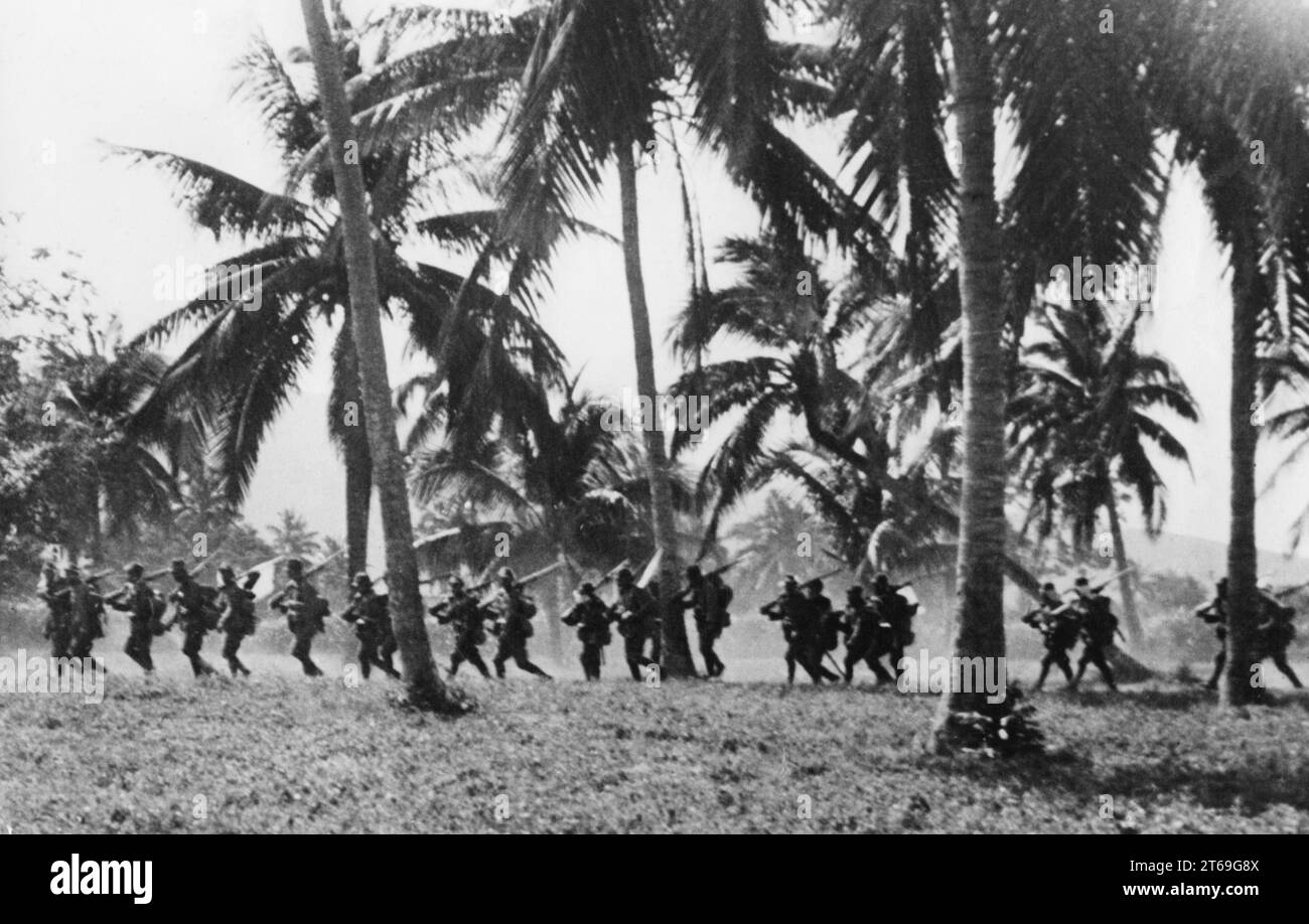 Japanese soldiers on the march. [automated translation] Stock Photo - Alamy