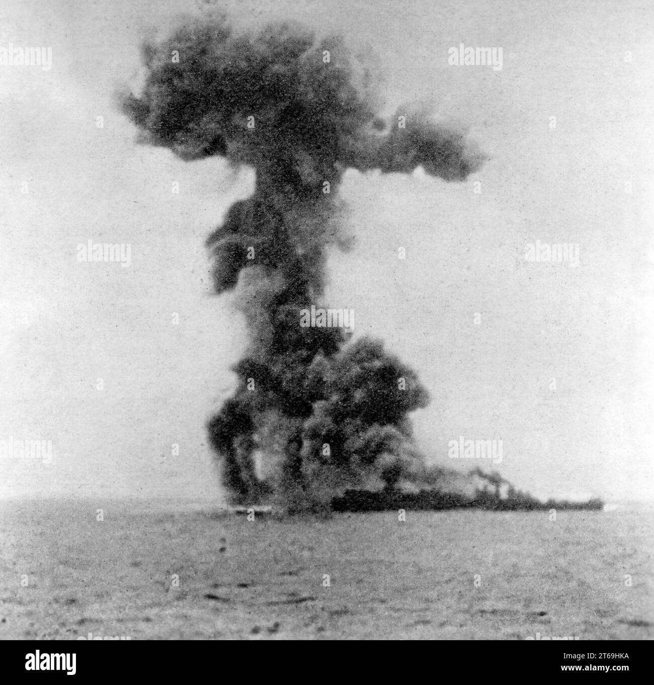 Explosion on the American aircraft carrier USS Princeton during the ...