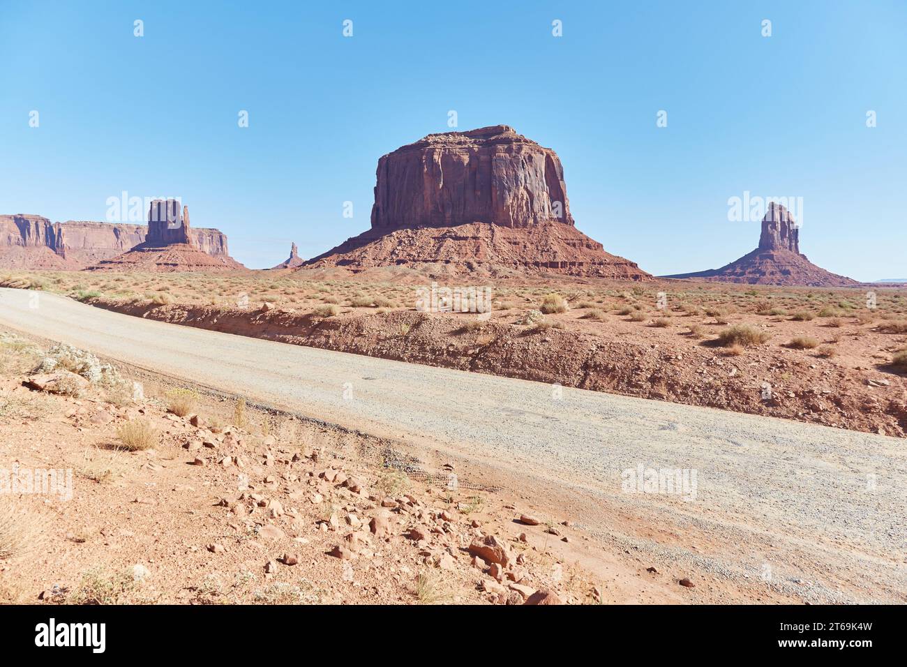 The iconic Mittens formations, as seen on the Monument Valley Scenic ...