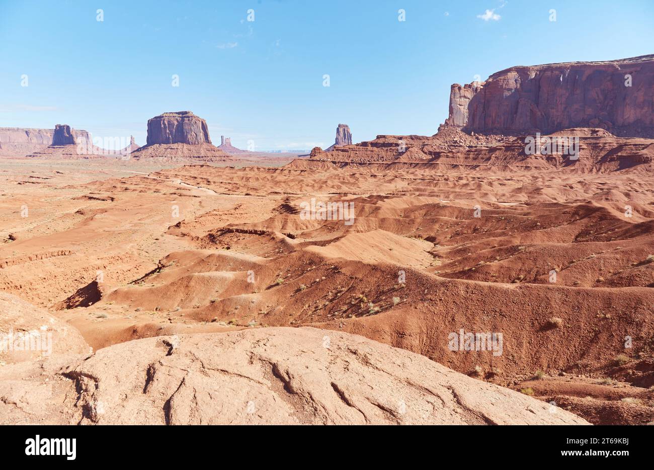 The incredible landscapes of the Monument Valley Scenic Drive Stock ...