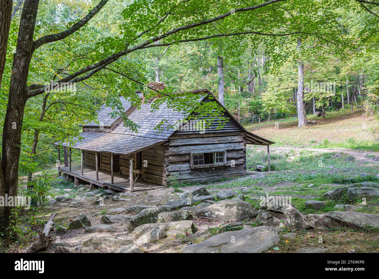 Historic Noah Bud Ogle homestead along the Roaring Fork Motor Nature ...