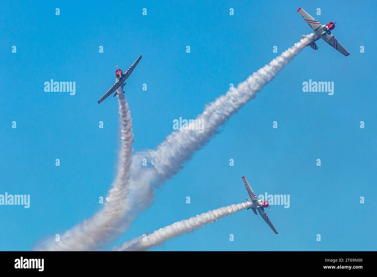 Geico Skytypers perform various formations during air show at Pensacola ...
