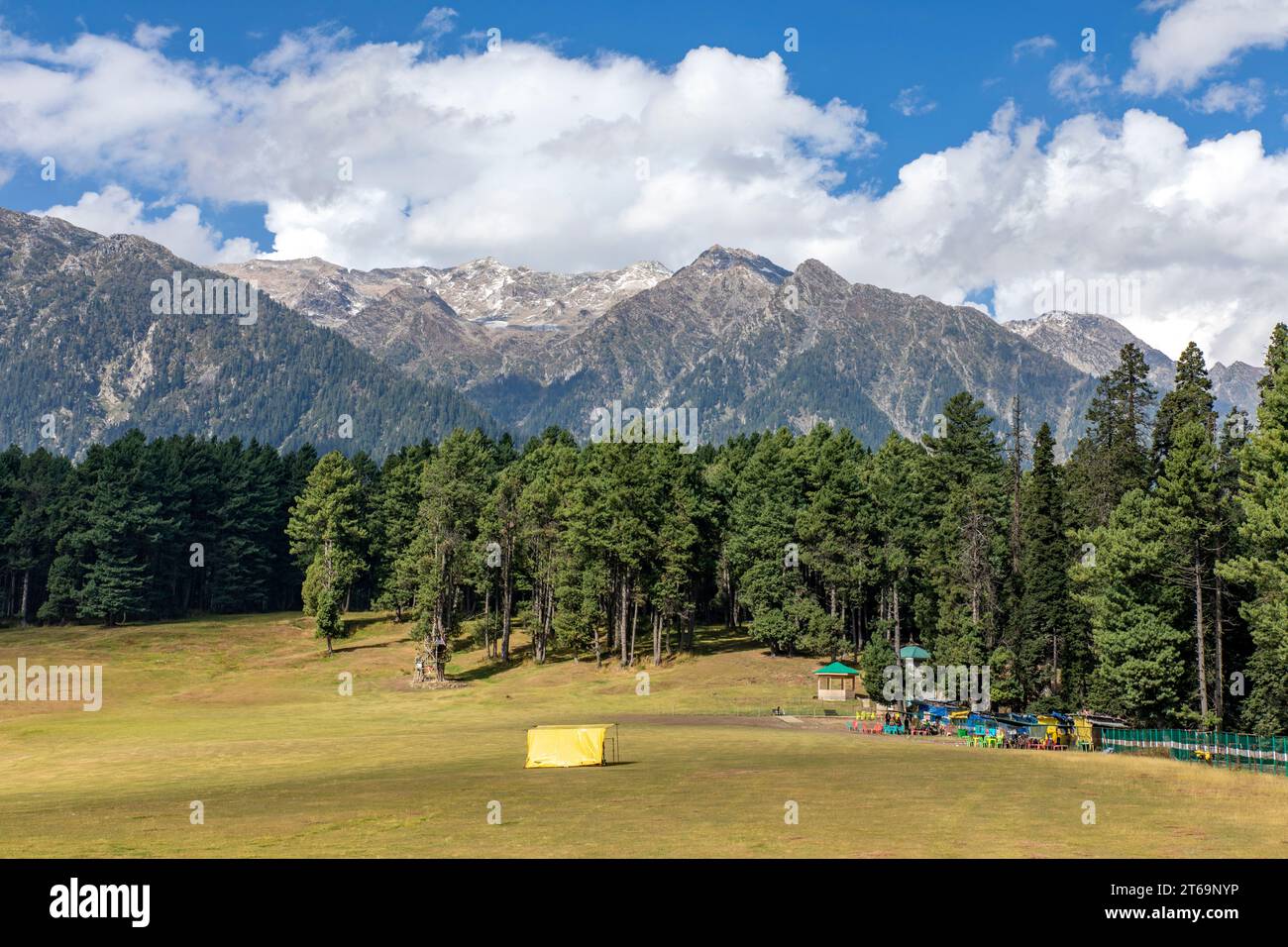 Baisaran Valley in Kashmir, Mini Switzerland of India at Pahalgam ...