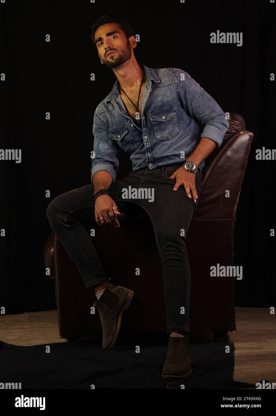 Indian male models hi-res stock photography and images - Alamy