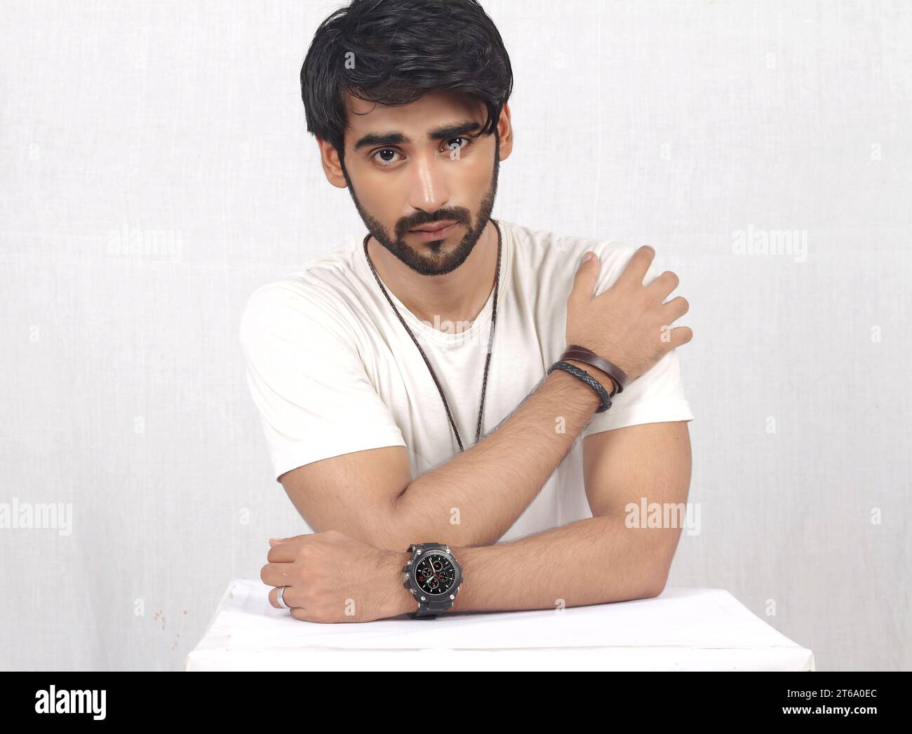 Man wearing white dress hi-res stock photography and images - Alamy