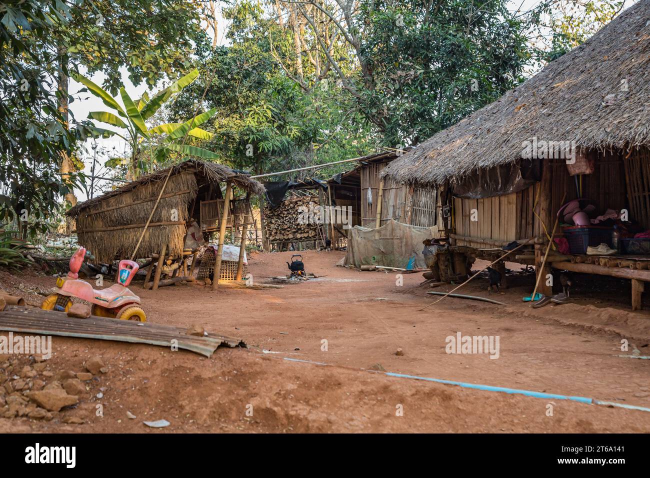 Lu mien people hi-res stock photography and images - Alamy