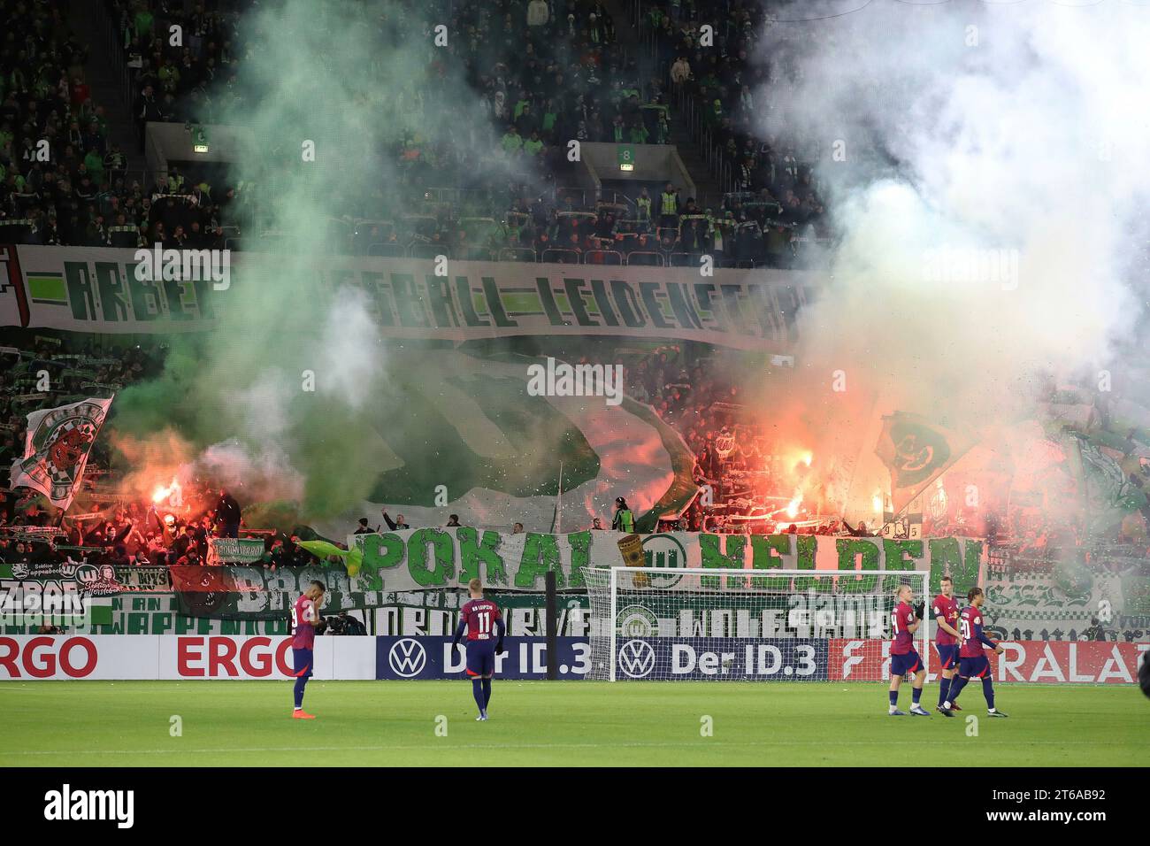 Wolfsburg, Deutschland. 31st Oct, 2023. firo: October 31, 2023 ...