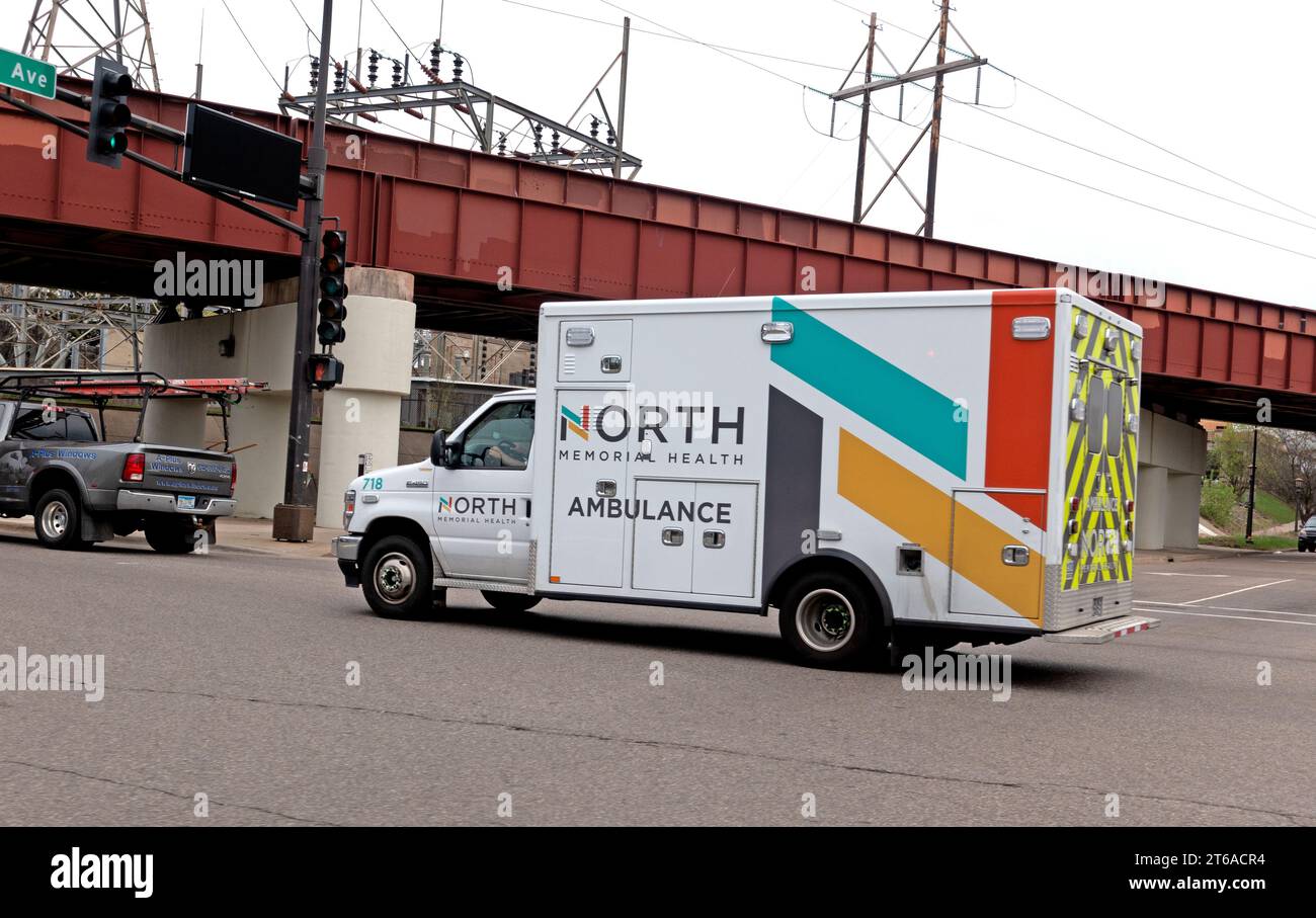 North memorial health ambulance hi-res stock photography and images - Alamy