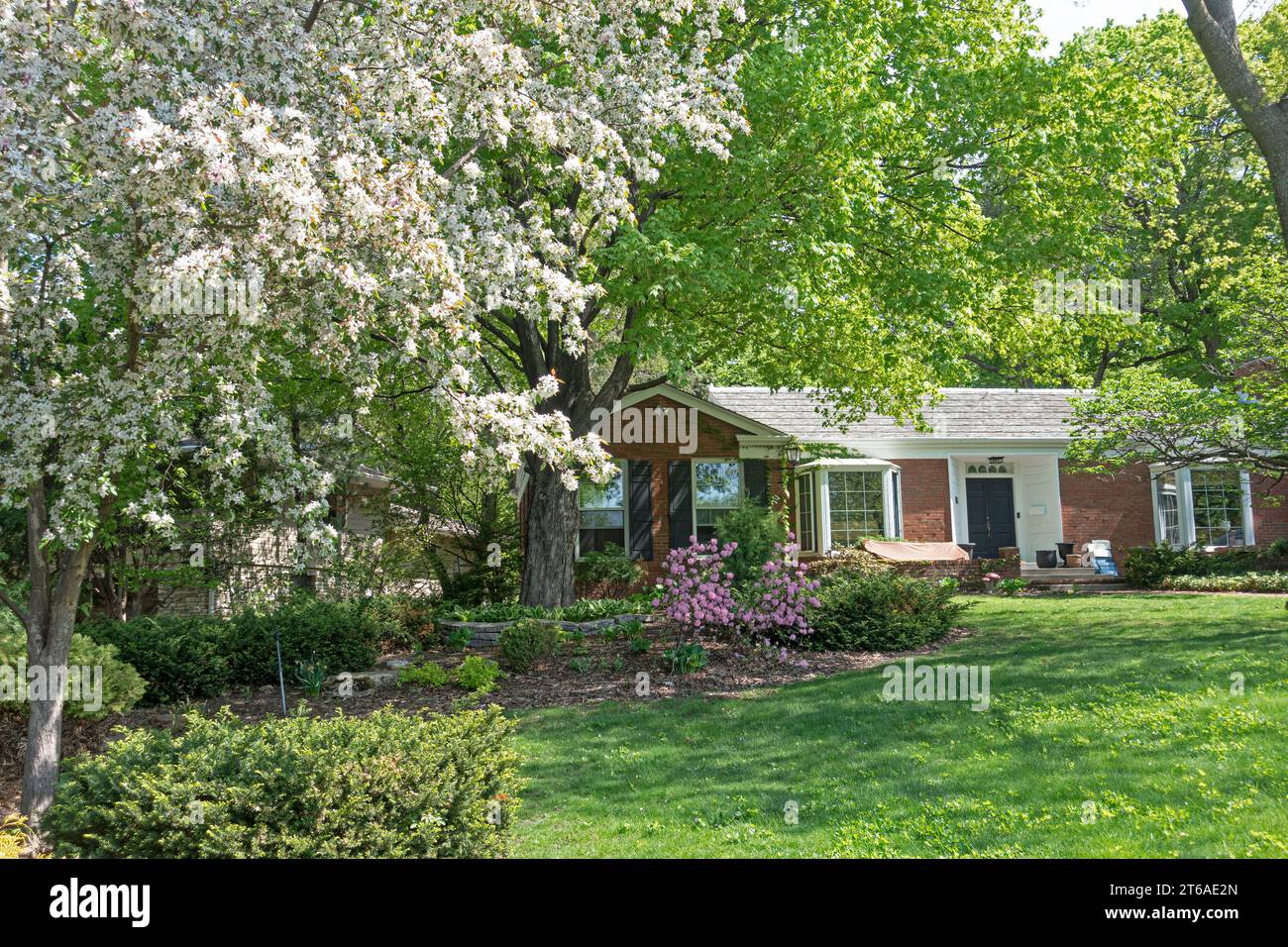 Neighborhood home on the North Mississippi River Boulevard with ...