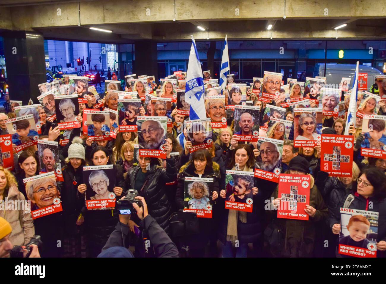London, England, UK. 9th Nov, 2023. Pro-Israel protesters gathered ...