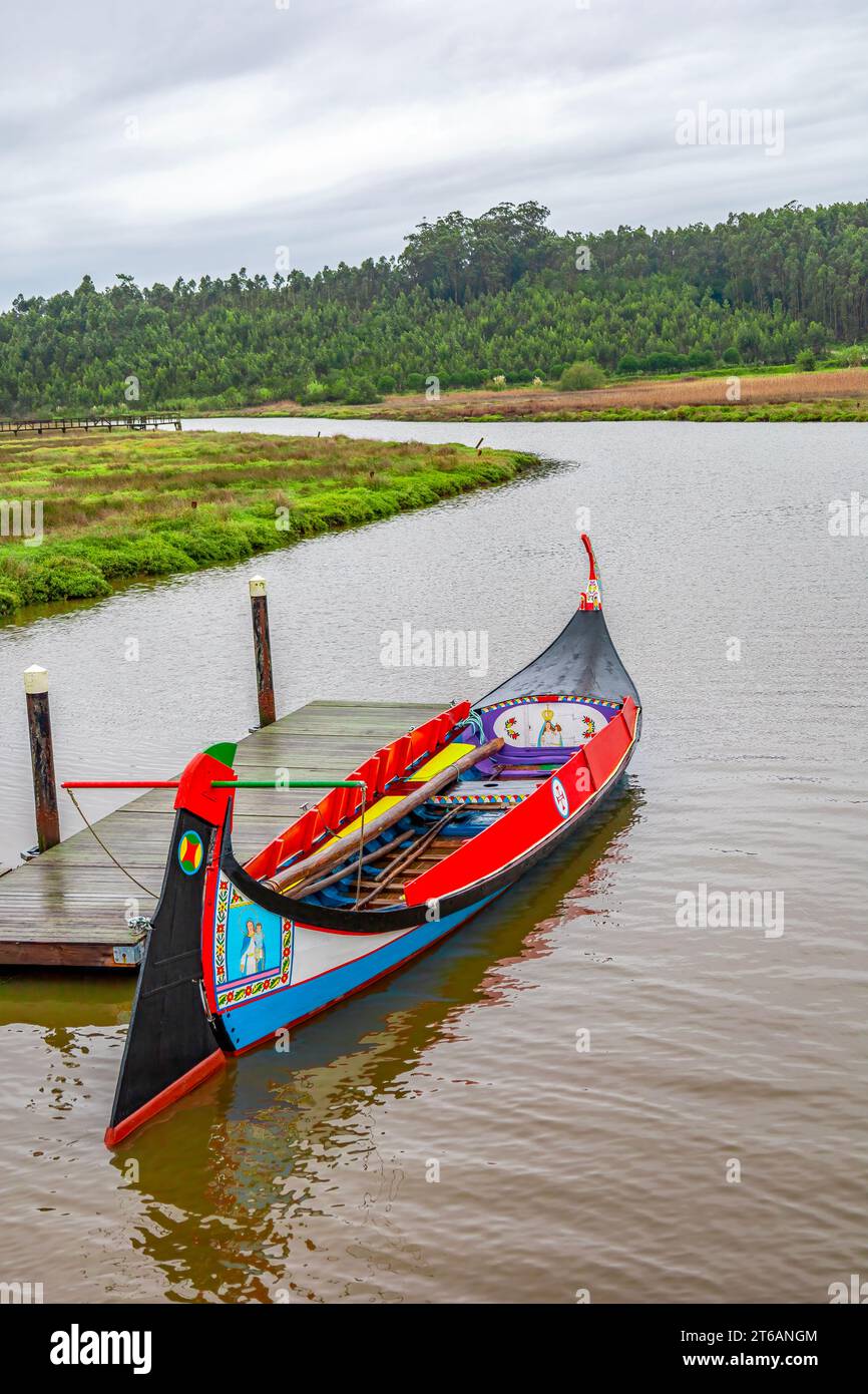 A moliceiro boat in Ria of Aveiro Stock Photo - Alamy