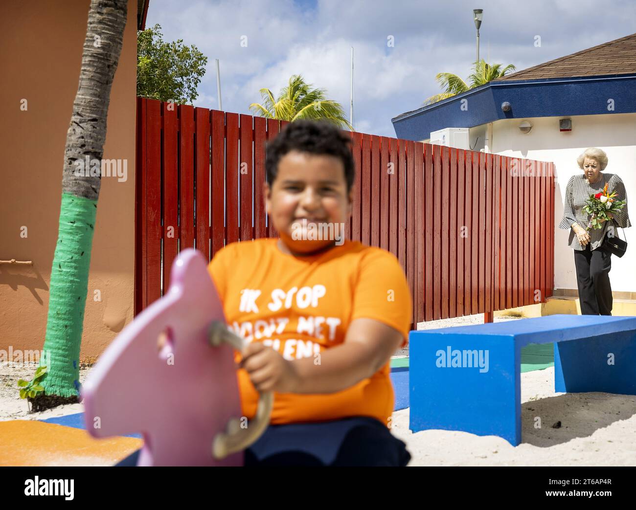 ORANJESTAD - Princess Beatrix visits the Neptali Henriquez Park ...