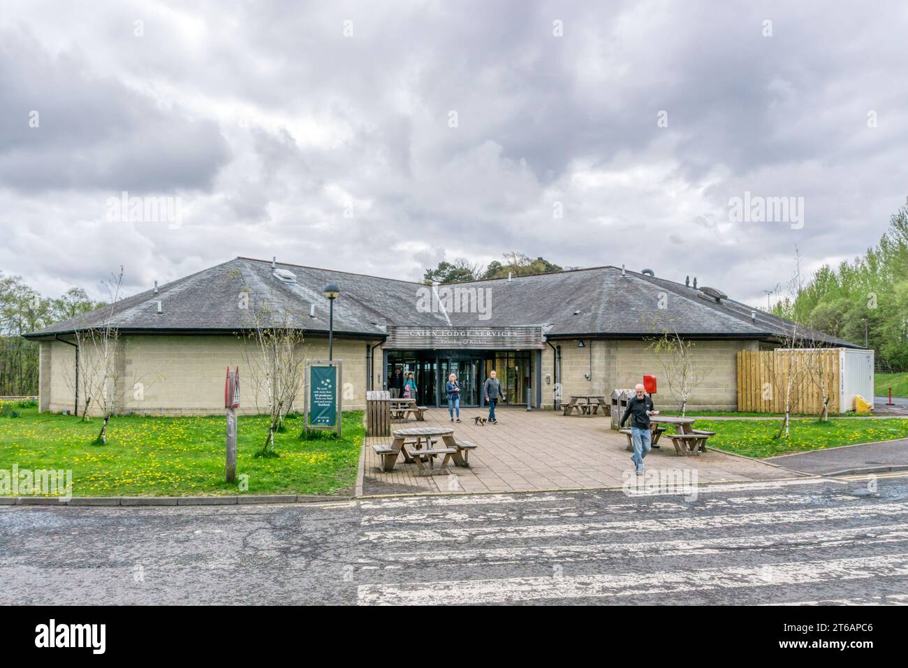 Motorway service station scotland hi-res stock photography and images ...