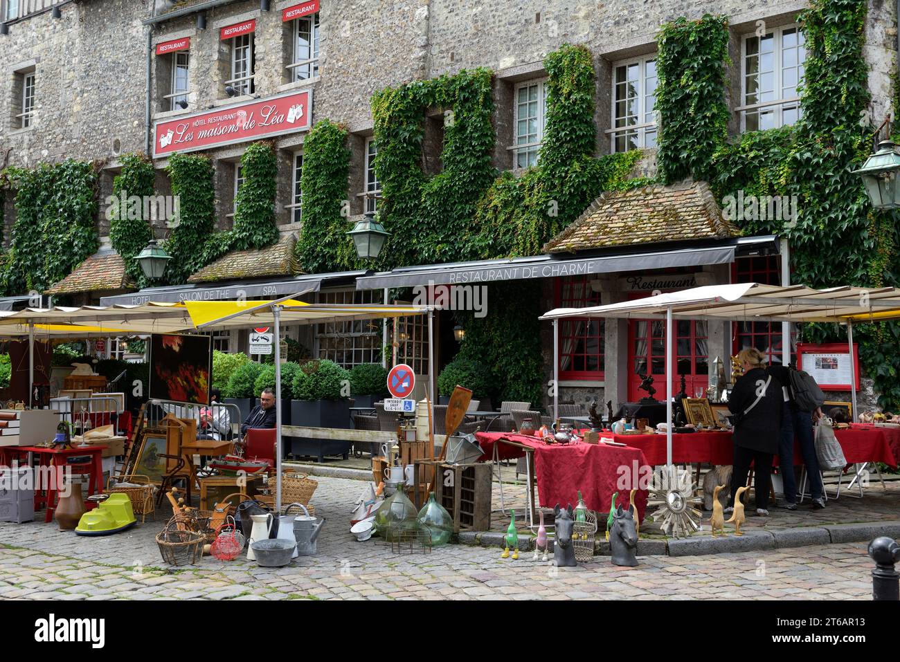Brocante france hi-res stock photography and images - Alamy