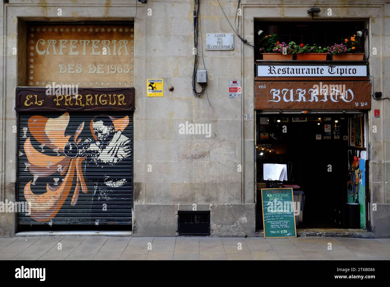 Barcelonashops hi-res stock photography and images - Alamy