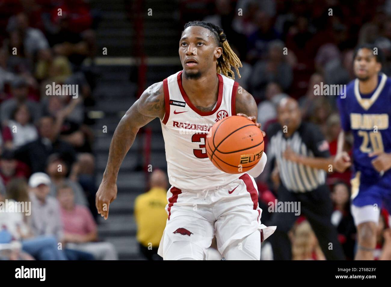 Arkansas guard El Ellis (3) drives to the hoop against Alcorn State ...