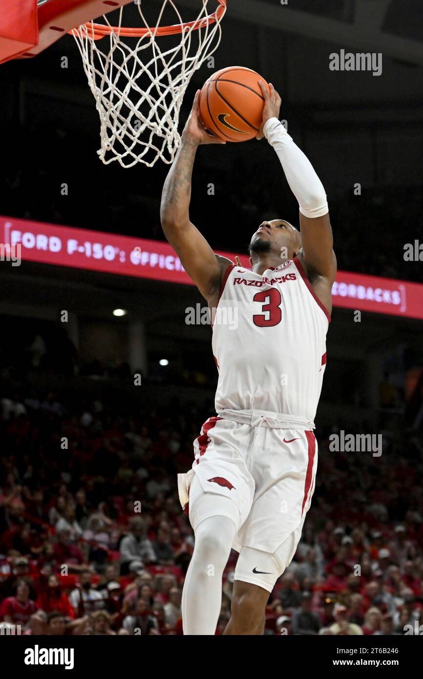 Arkansas guard El Ellis (3) drives to the hoop against Alcorn State ...
