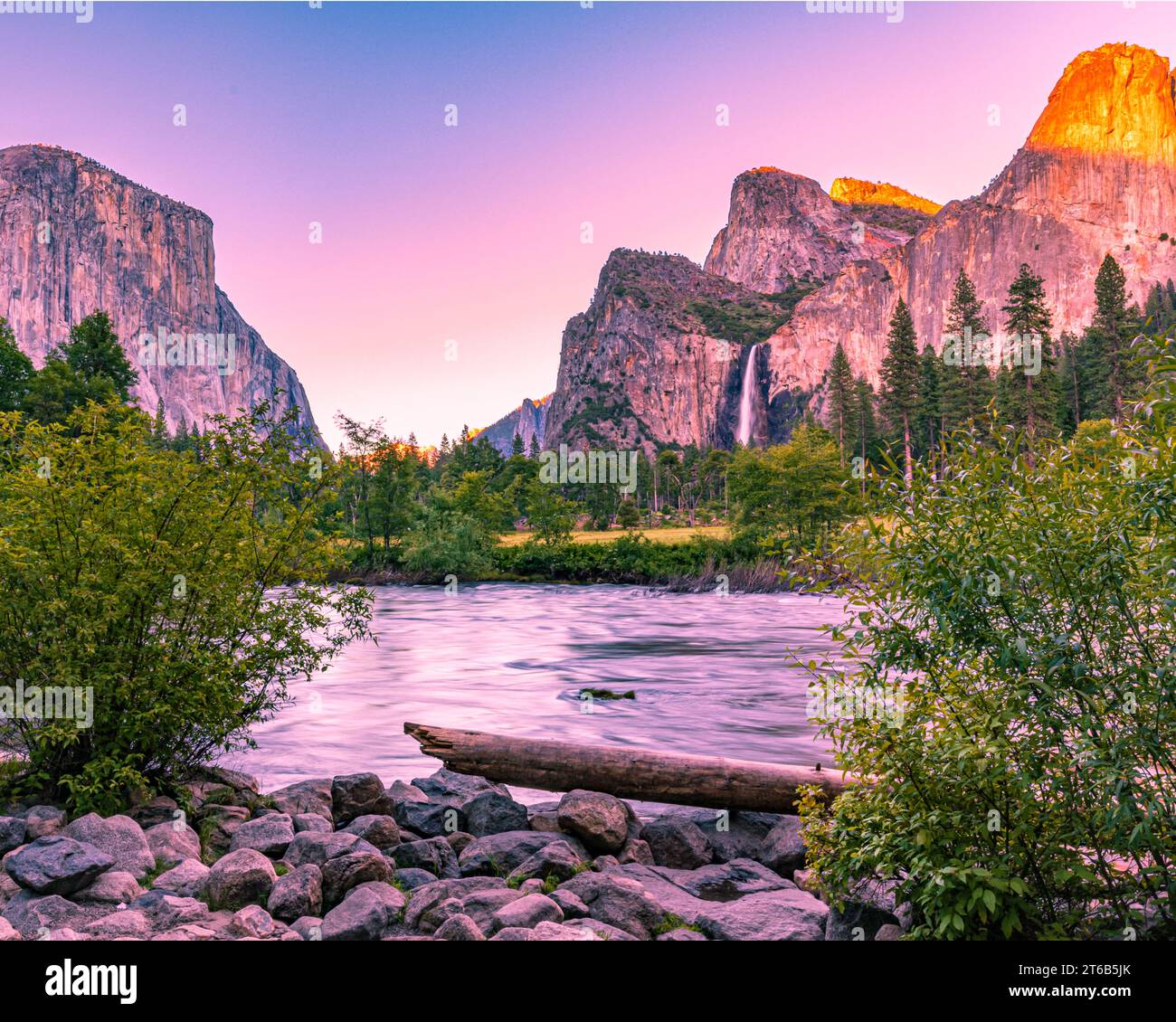 Yosemite National Park sunset at Valley View Stock Photo - Alamy