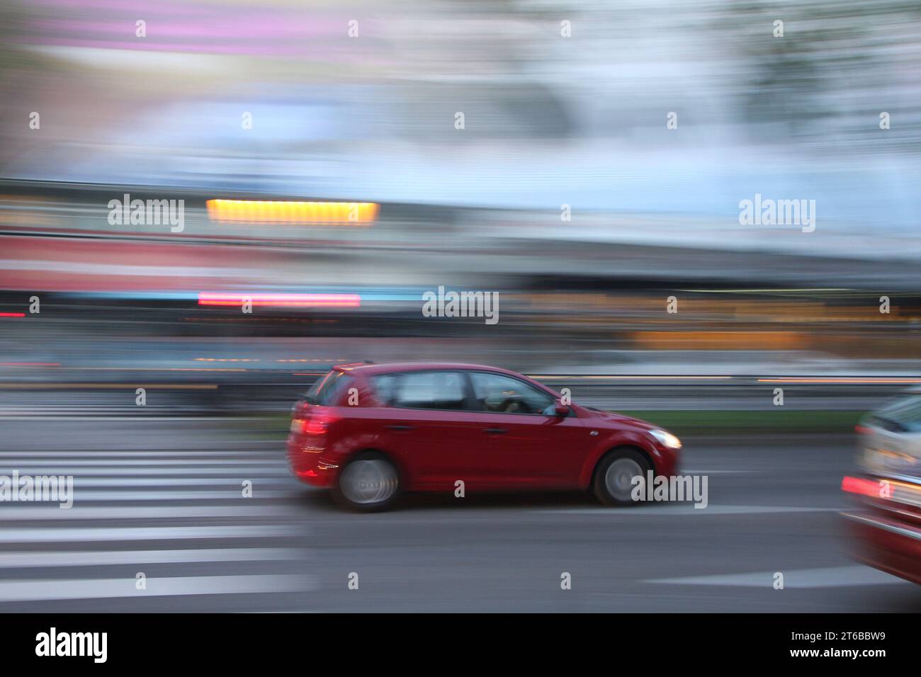 Pedestrian crossing street pan shot hi-res stock photography and images ...