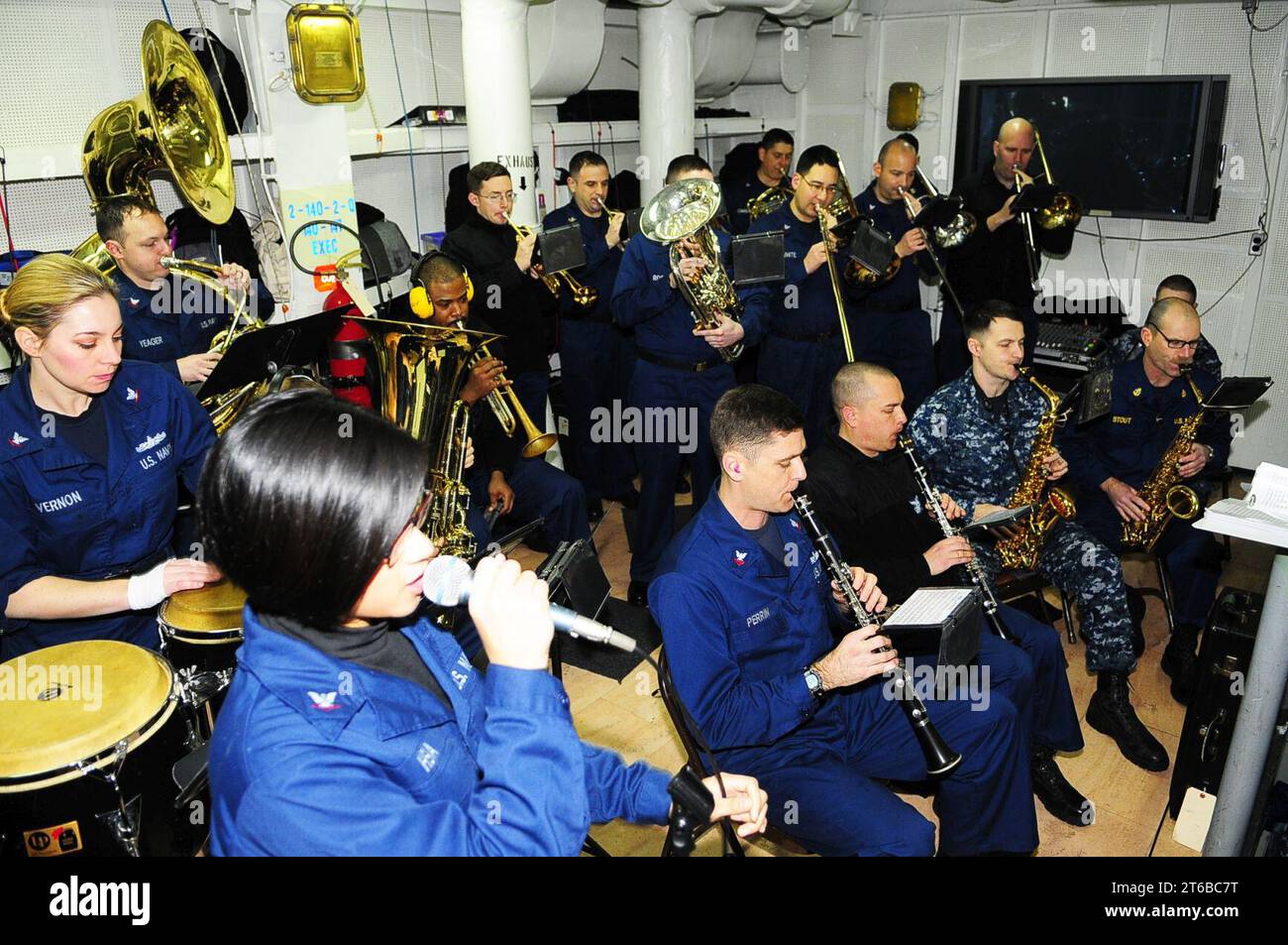 Us seventh fleet hi-res stock photography and images - Alamy