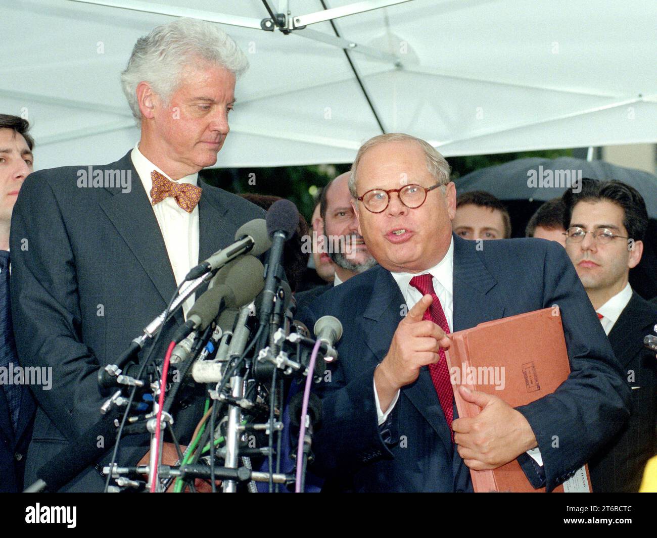 William Neukom (L), Microsoft General Counsel and John Warden (R), lead ...