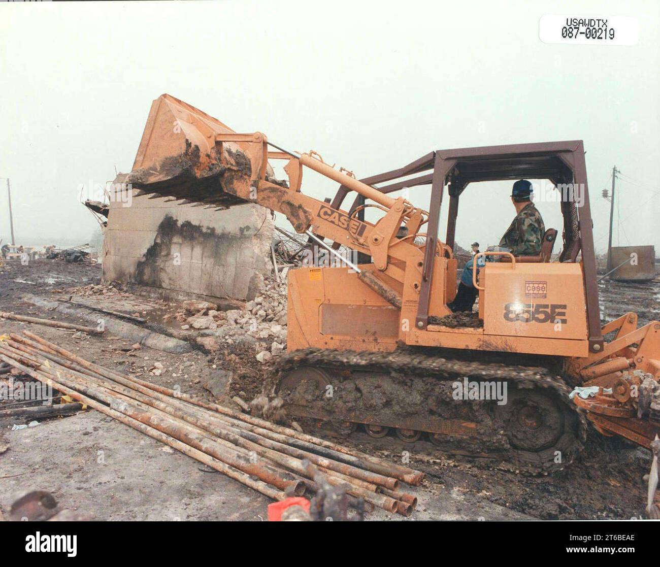 USAWDTX 087-002191 – Demolition of the Branch Davidian bunker at Waco ...