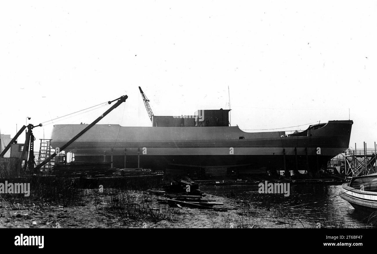 USCGC Balsam under construction Stock Photo - Alamy