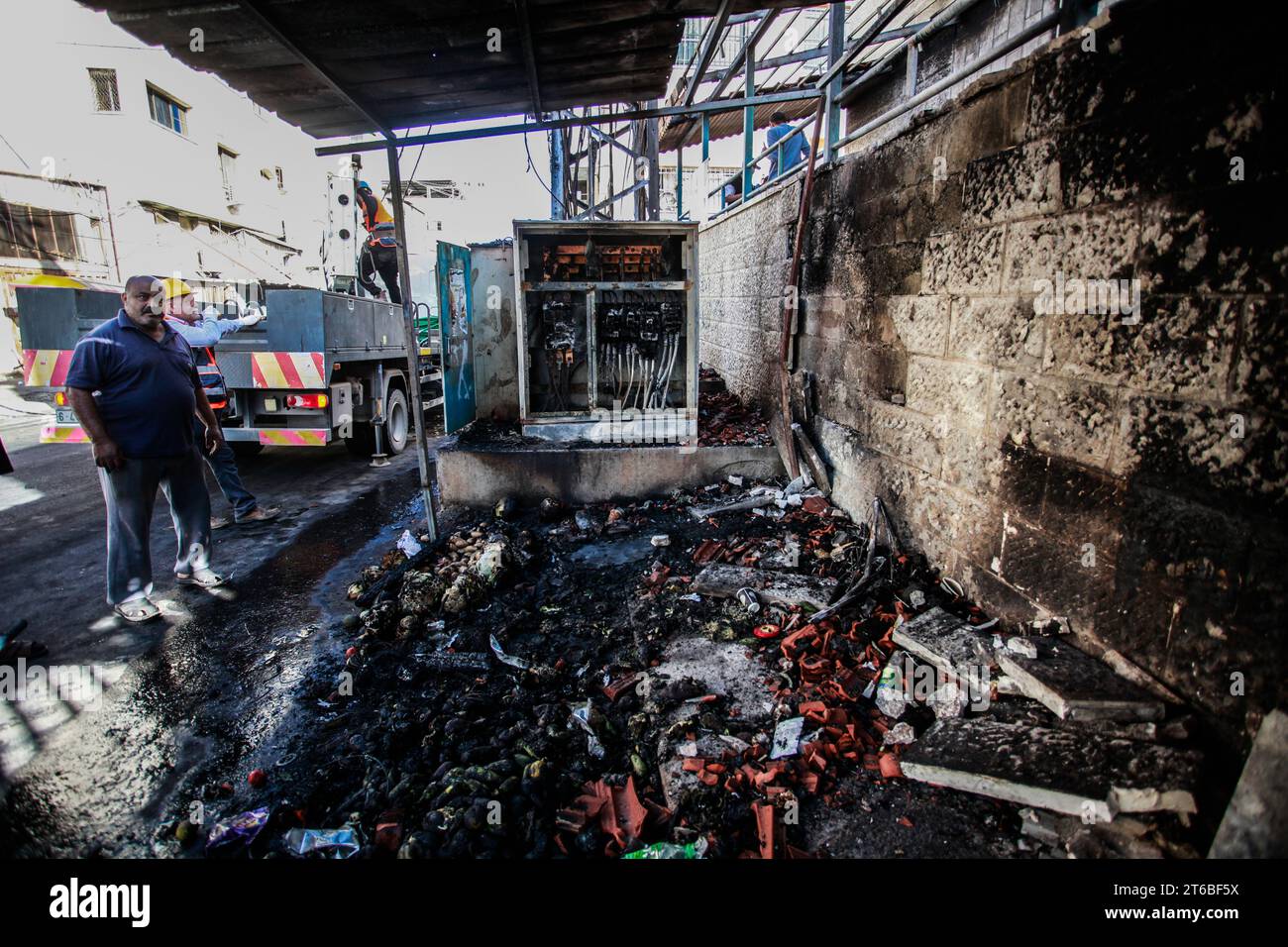 Tulkarm, Palestine. 08th Nov, 2023. A Palestinian looks at the damages ...