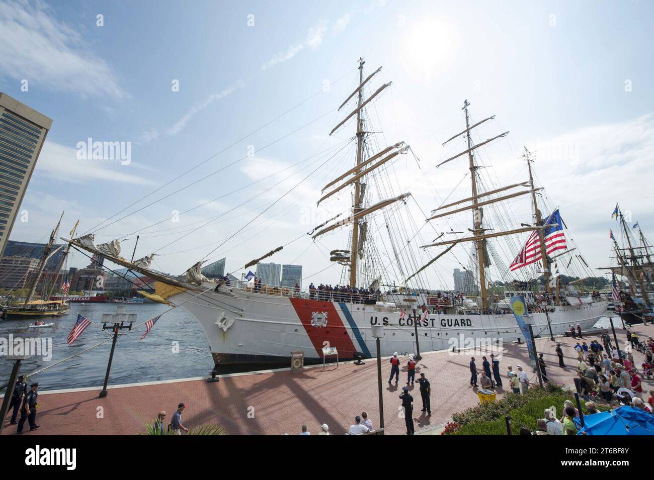 Uscgc eagle hi-res stock photography and images - Alamy
