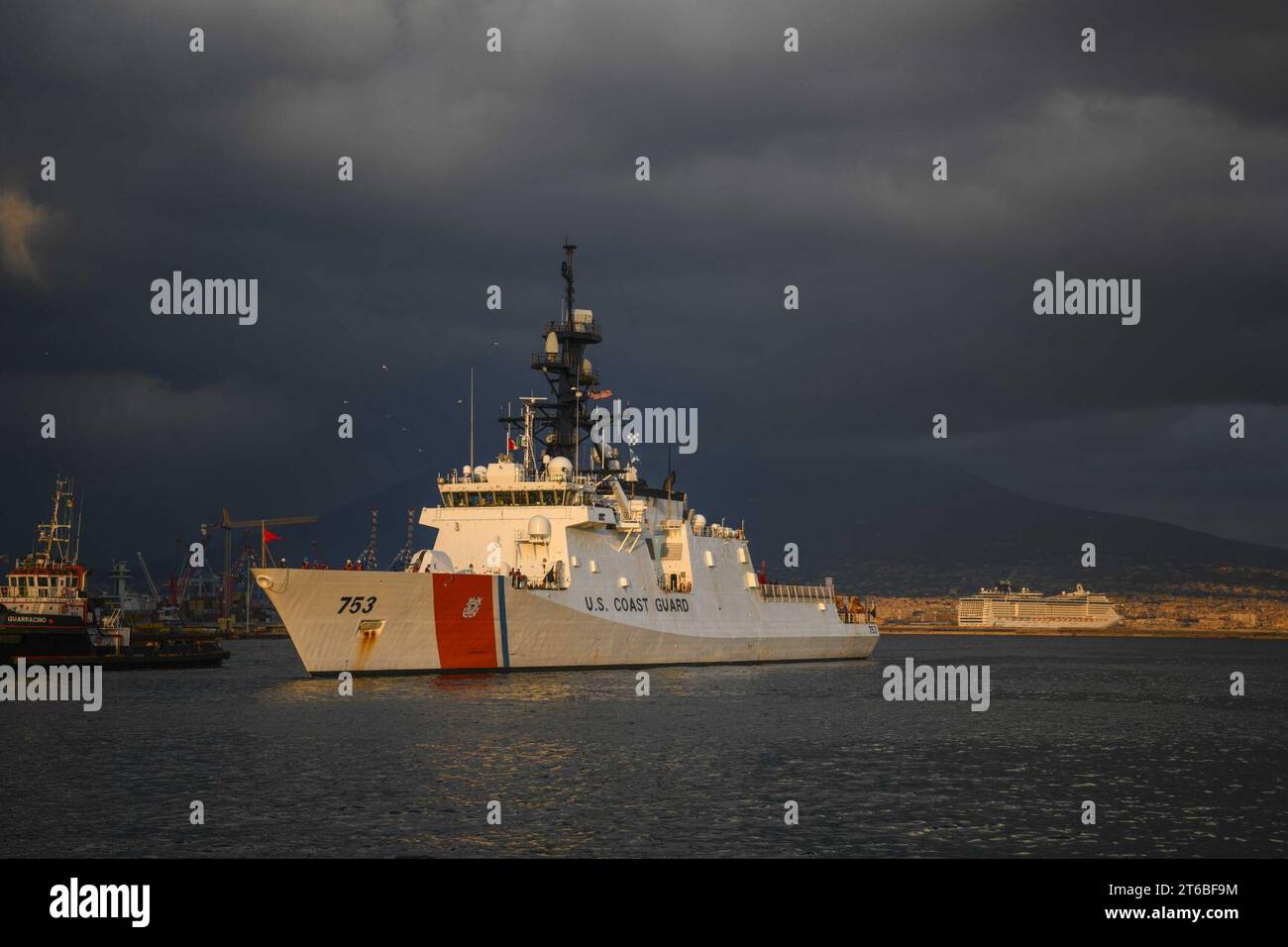 Uscgc hamilton hi-res stock photography and images - Alamy