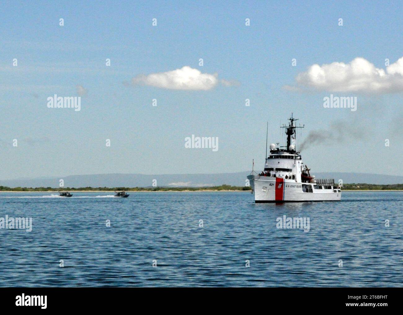 Uscgc valiant hi-res stock photography and images - Alamy