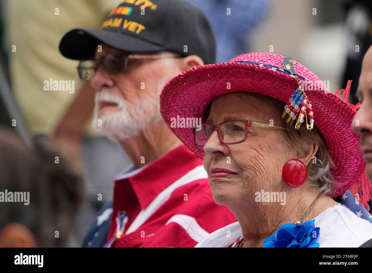 Vietnam War Navy veteran, David Pearson, left, and his wife Frances ...
