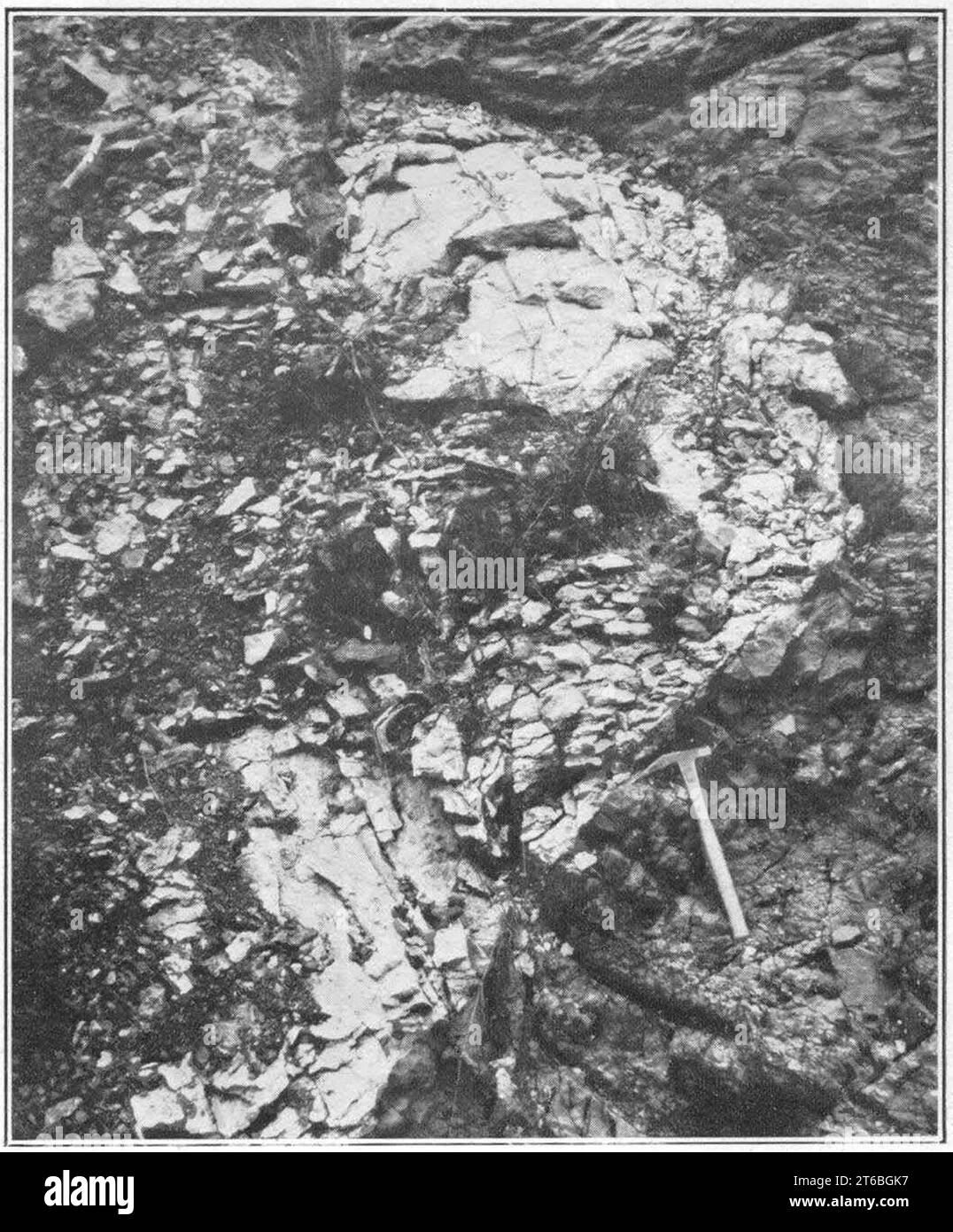 Tuff sandstone Black and White Stock Photos & Images - Alamy