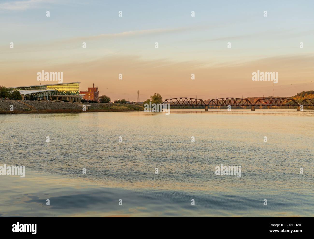 Conference and convention center by Upper Mississippi on calm evening ...