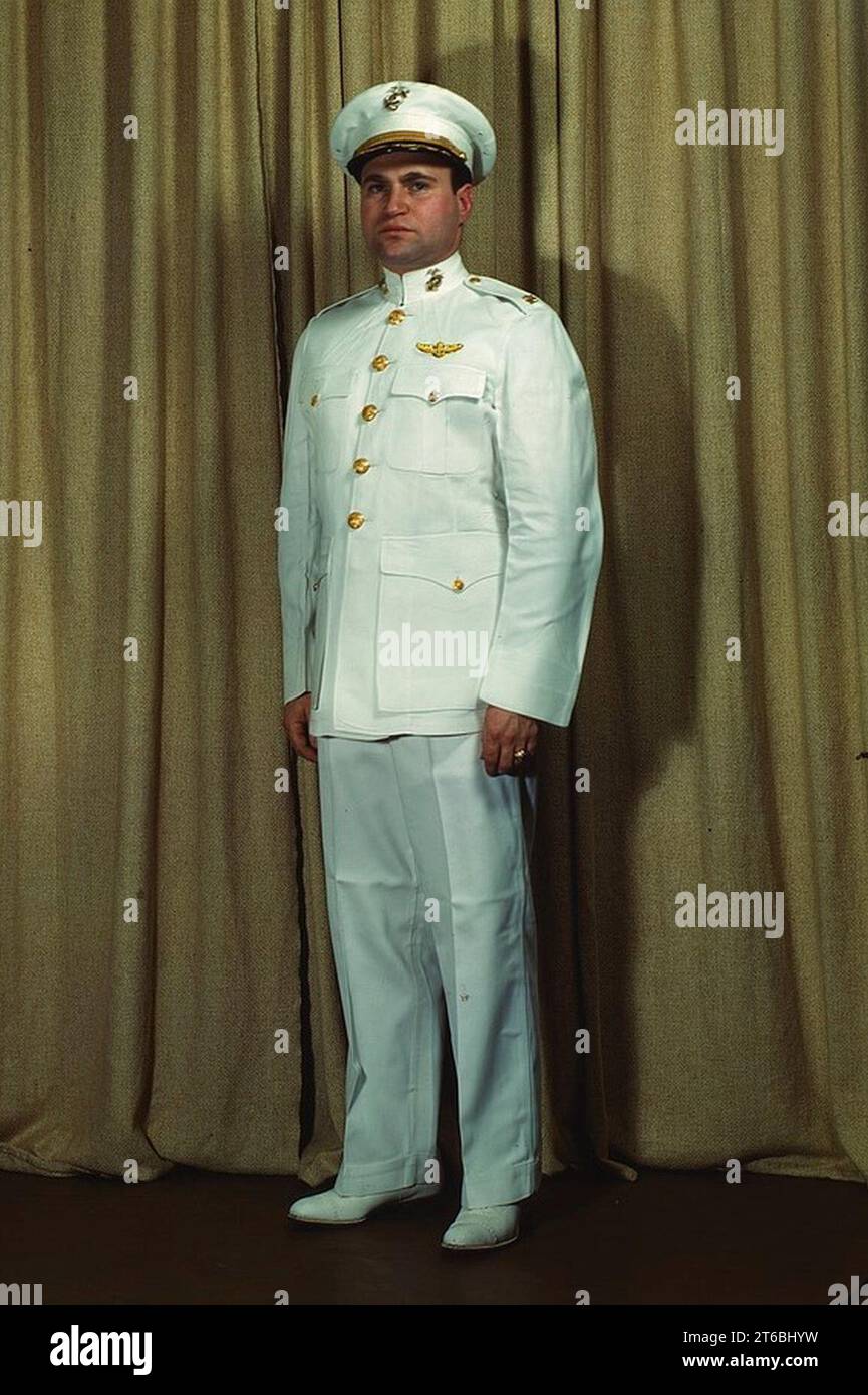 USMC White Dress Uniform WW2 Stock Photo - Alamy