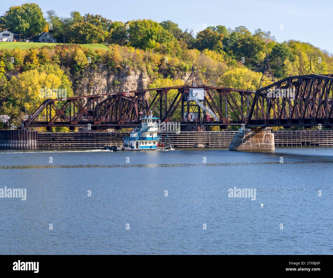 Railroad bridge between Iowa and Illinois by Mississippi river with ...