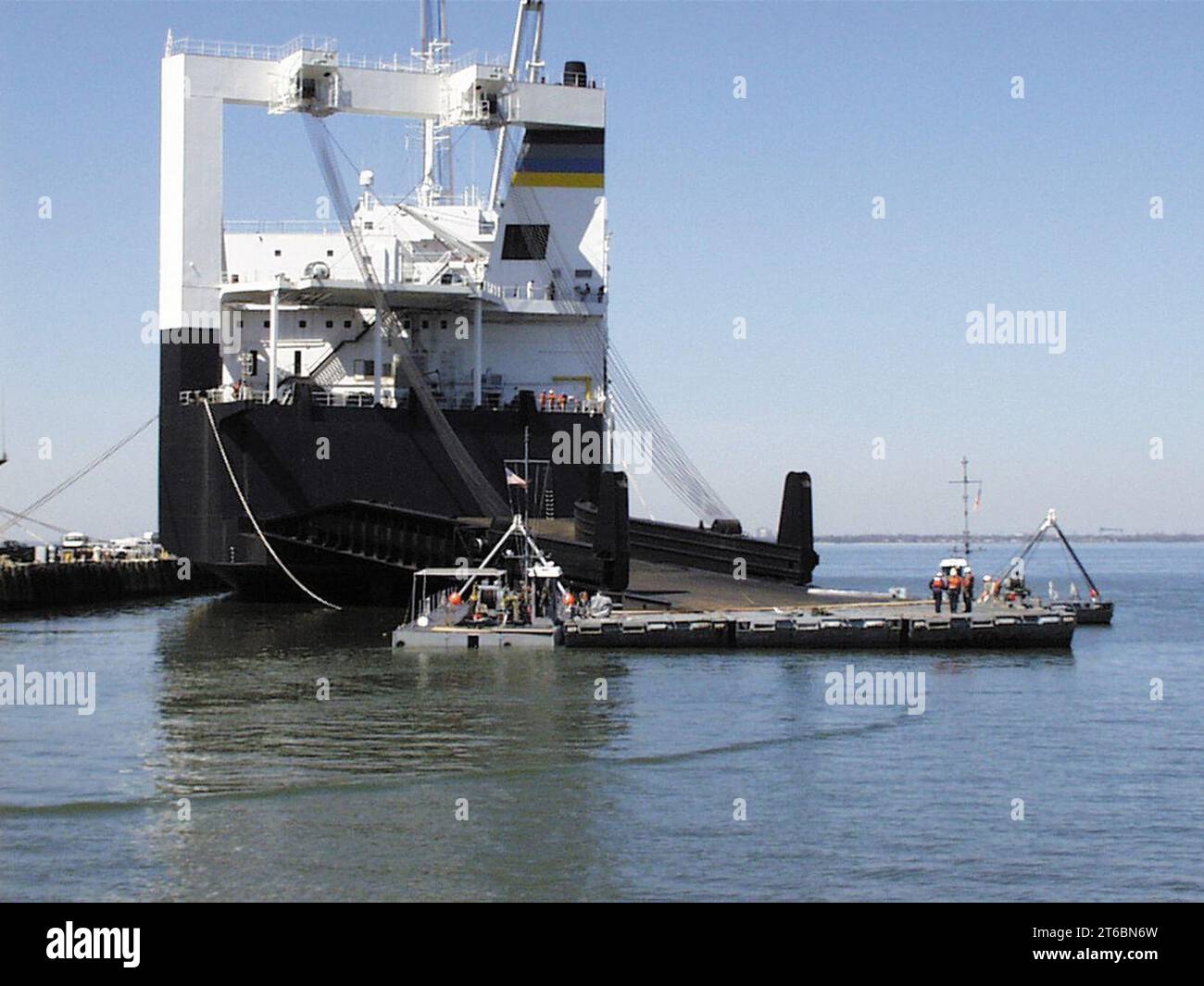 USNS 1ST LT. Harry L. Martin (T-AK-3015) ramp Stock Photo - Alamy