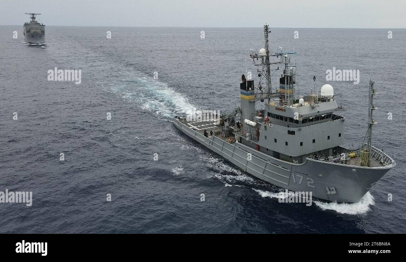 USNS Apache (T-ATF 172) tows ex-USS Fort McHenry (LSD 43) to the Naval ...