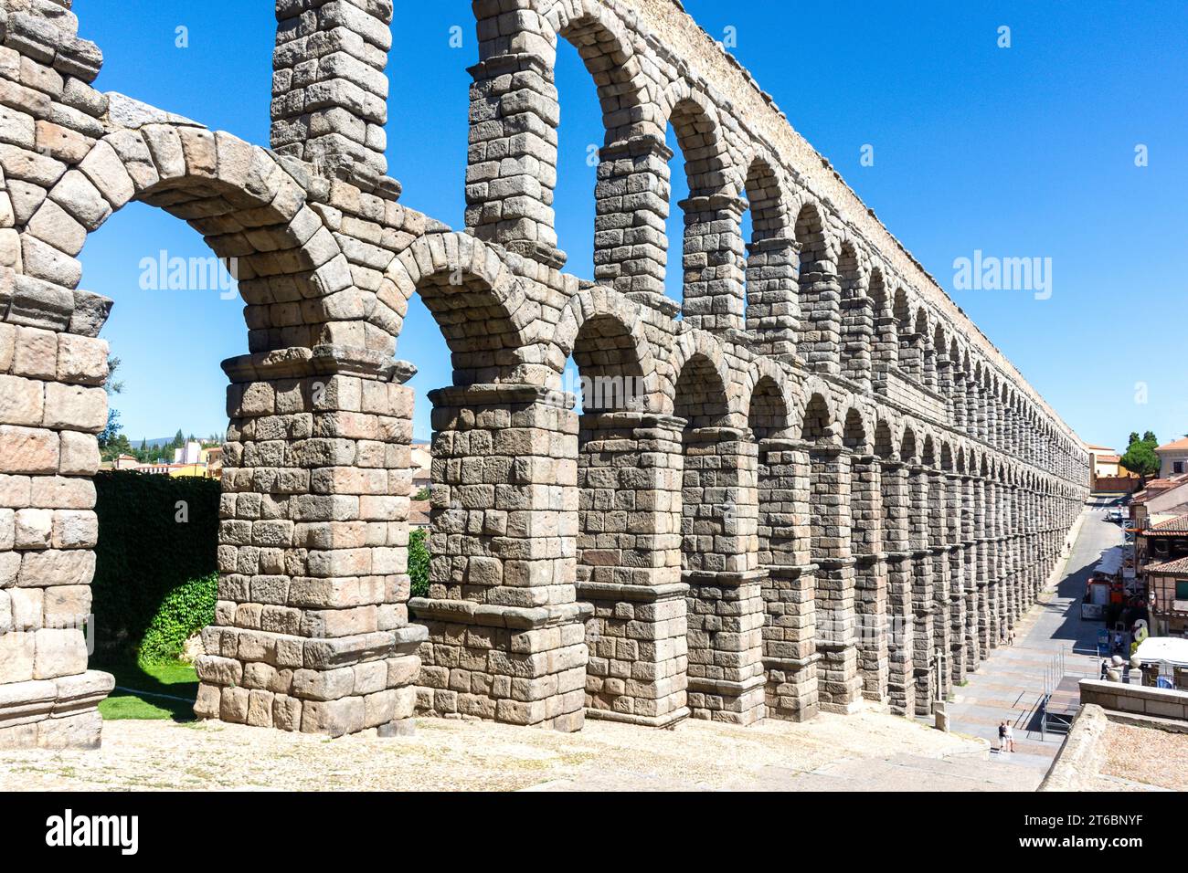The Roman Aqueduct of Segovia (Acueducto de Segovia), Plaza del ...