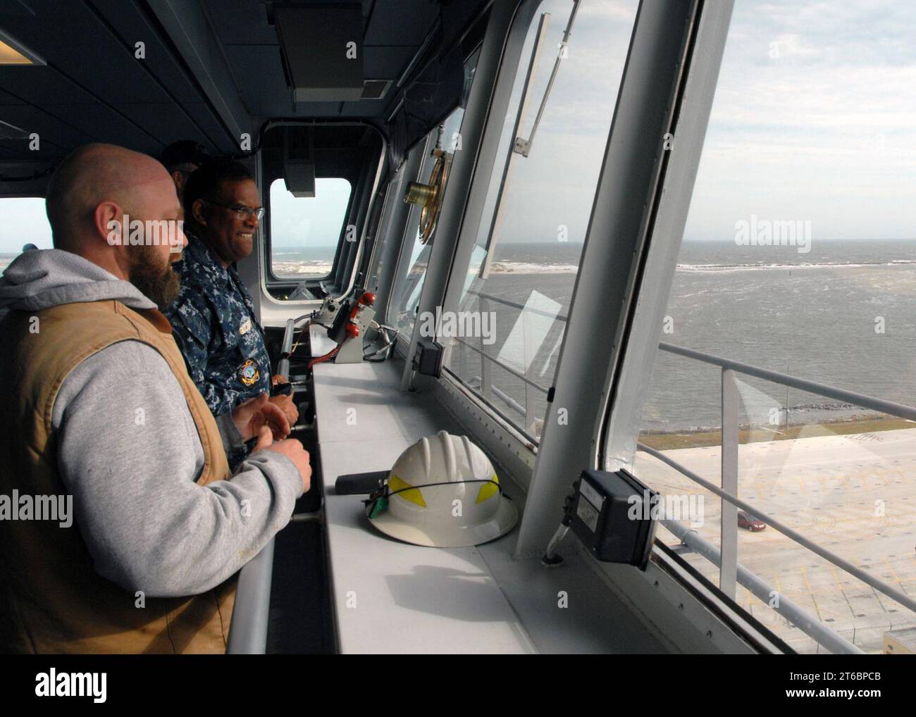 USNS Lewis and Clark 100201 Stock Photo - Alamy