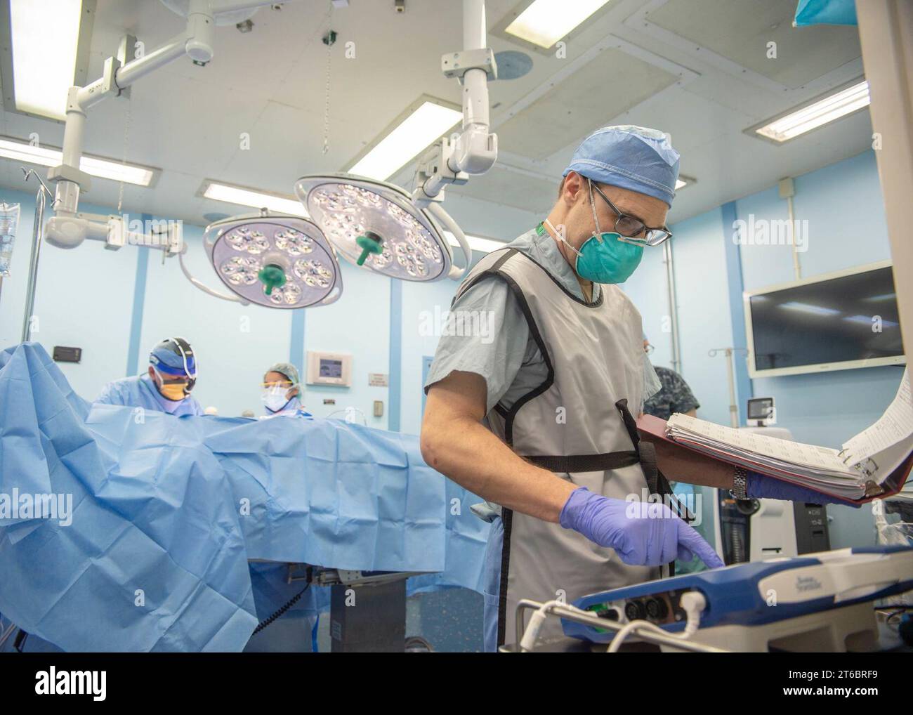 Ships surgery hi-res stock photography and images - Alamy