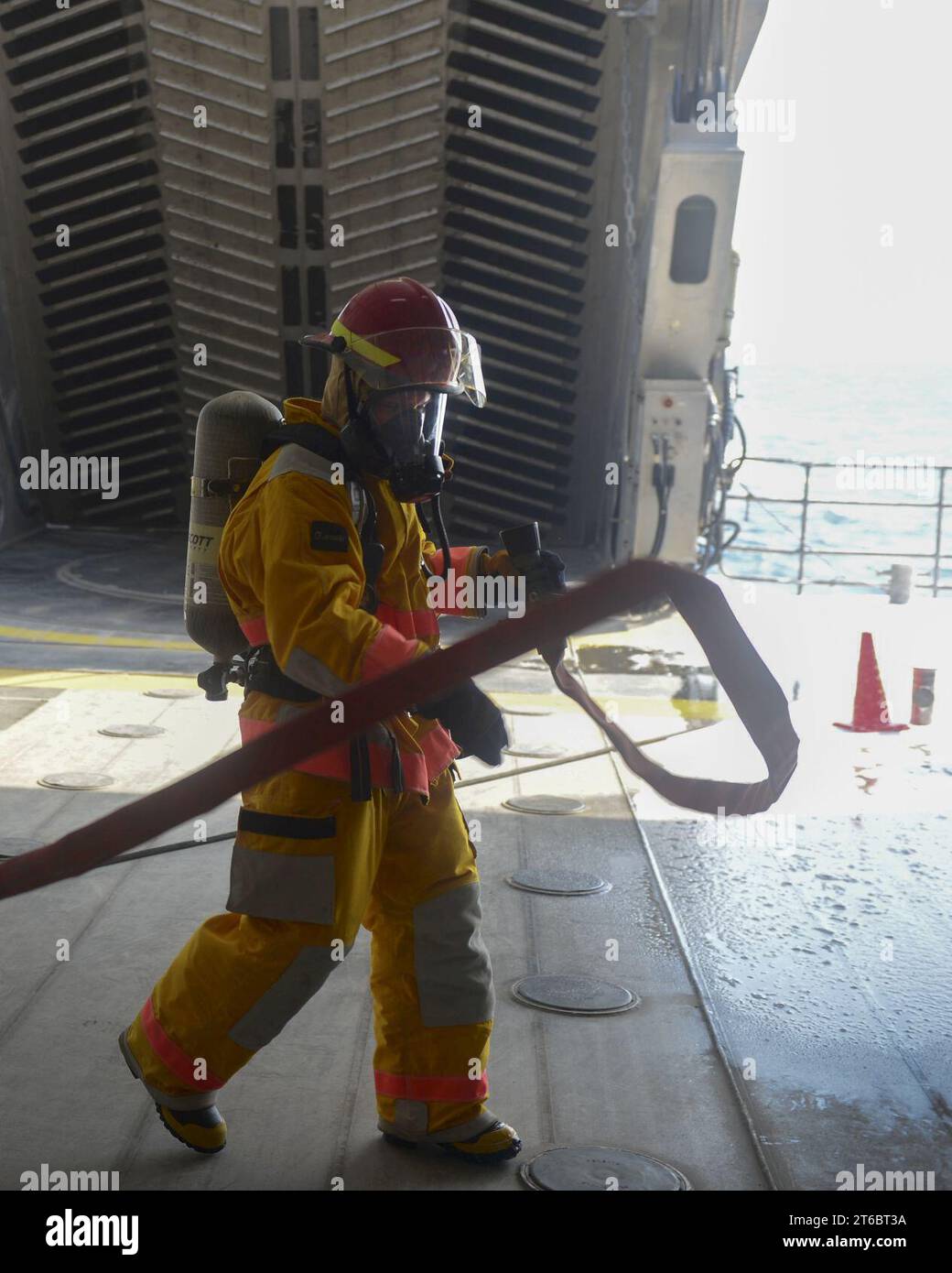 USNS Spearhead (JHSV 1) 150213 Stock Photo - Alamy