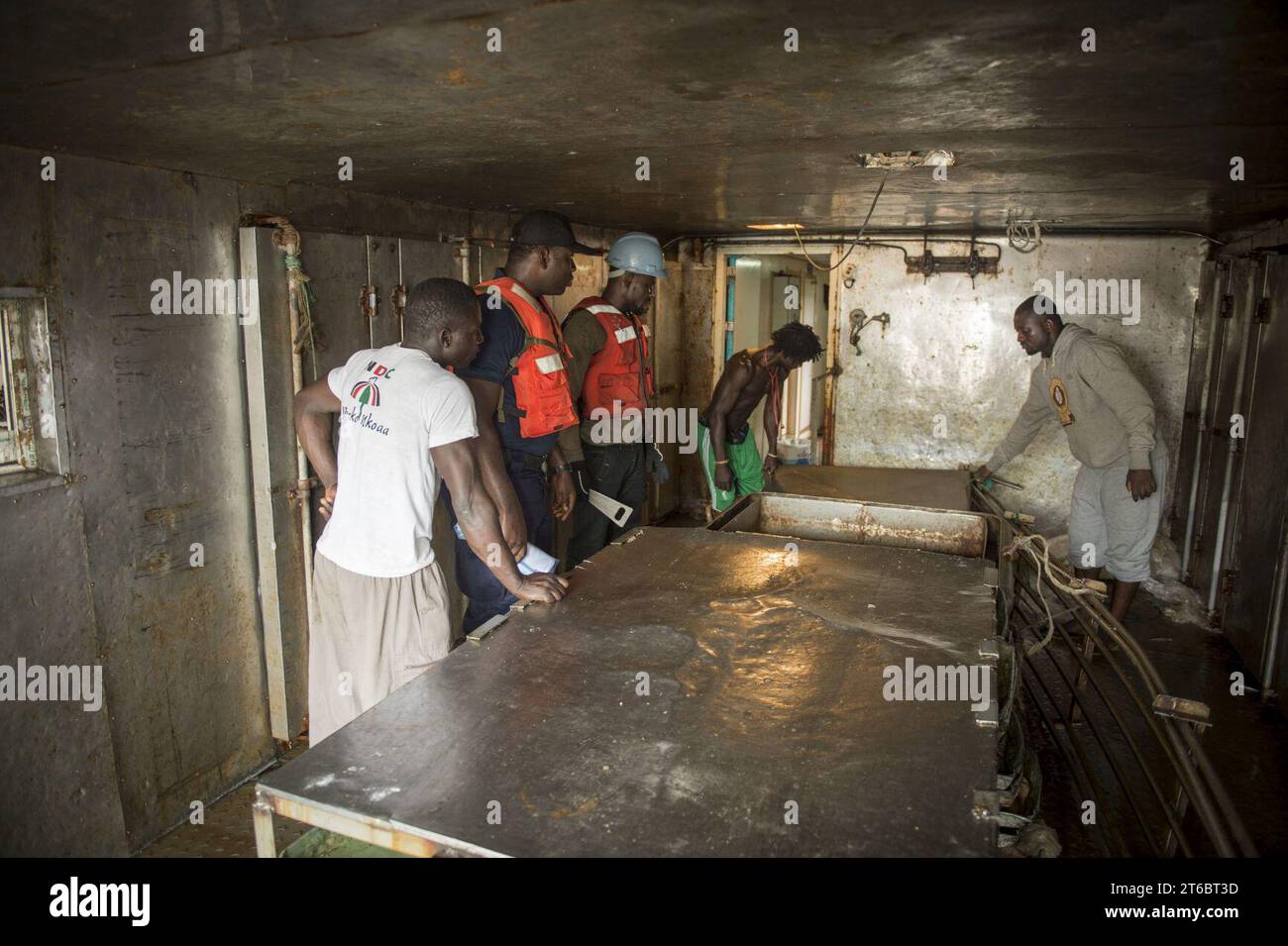 USNS Spearhead (JHSV 1) 150219 Stock Photo - Alamy