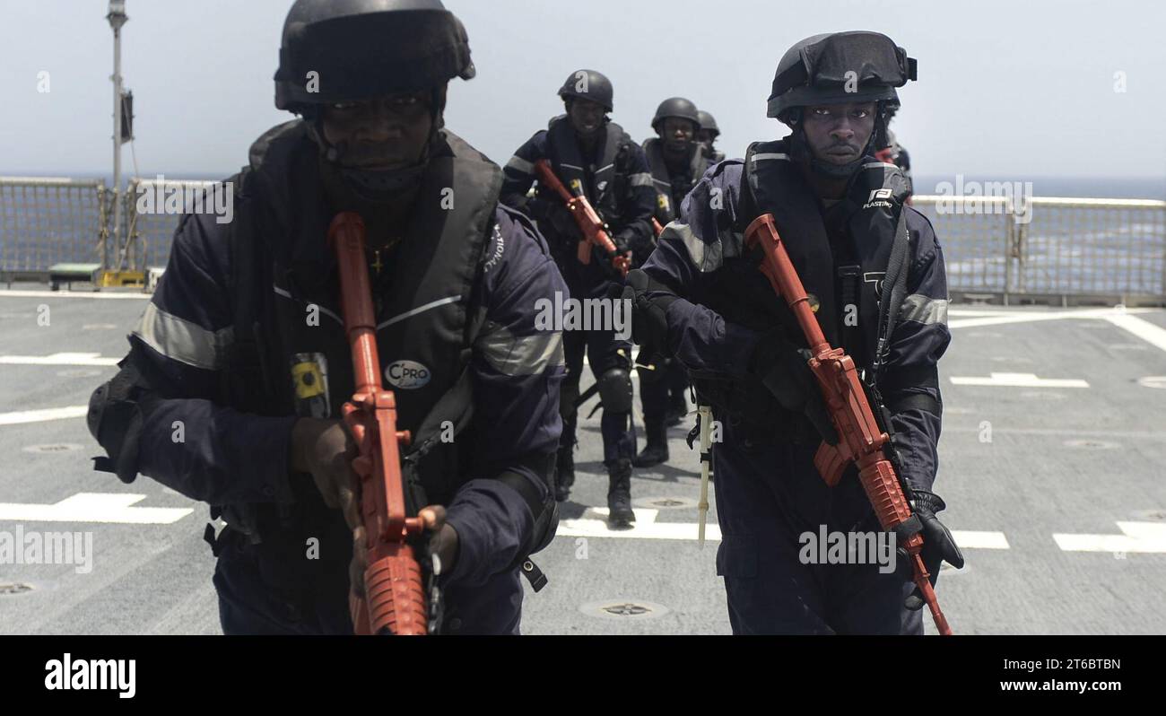 USNS Spearhead (JHSV-1) 150424 Stock Photo - Alamy