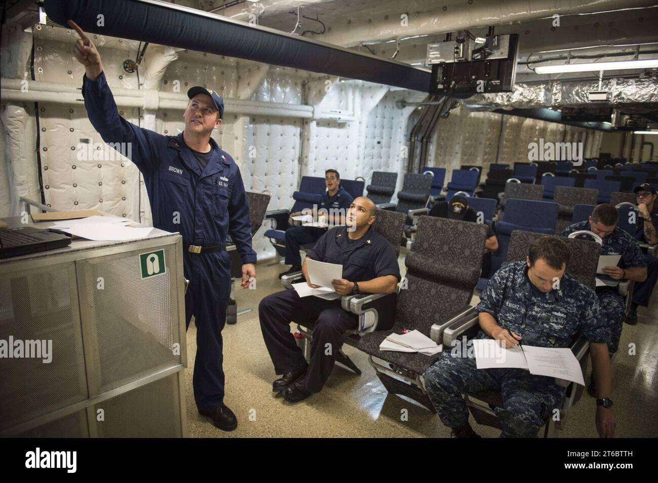 USNS Spearhead operations 150309 Stock Photo - Alamy