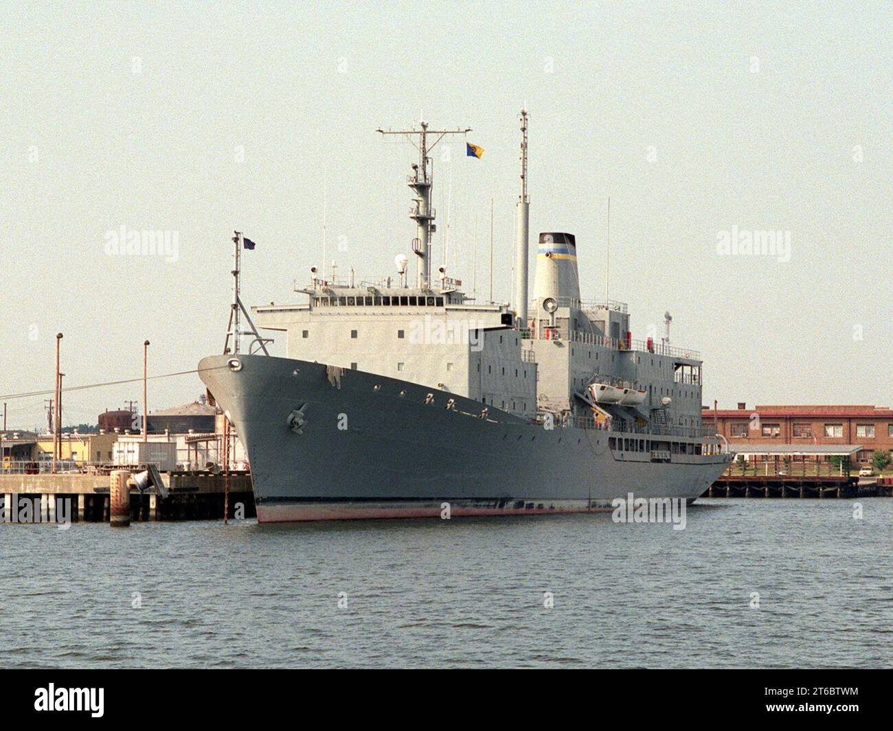 USNS Tanner (T-AGS-40) at Norfolk VA in 1991 Stock Photo - Alamy